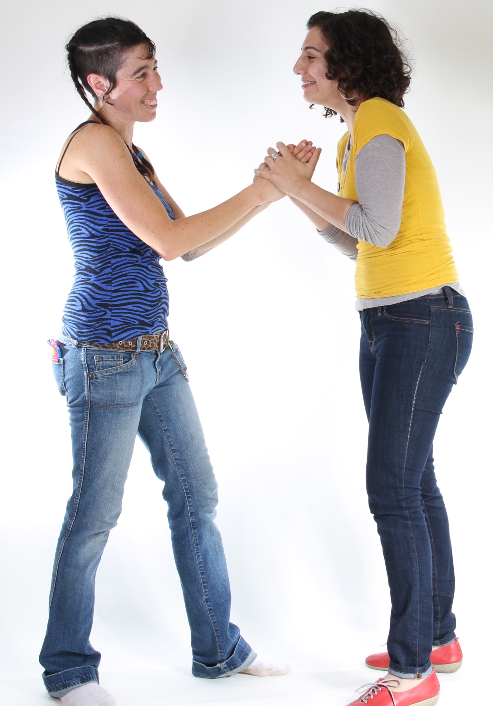 HUG DIVERTING – Home Alive